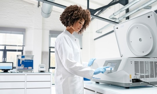 Centrifuge 5910 Ri: Documentation at Your Fingertips - Eppendorf Belgium