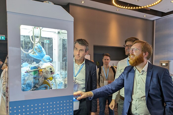 Your Sample. Our Passion. We are here for you. - Eppendorf 艾本德