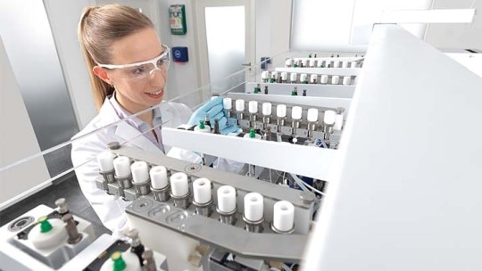 Bioprocess Autosampler - Eppendorf do Brasil