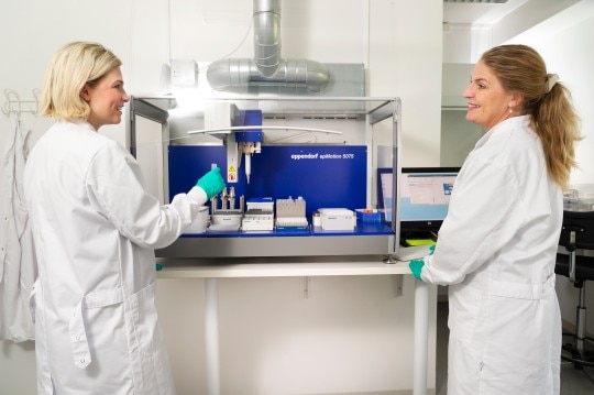 How ‘Pippi’ works as a team member in a protein analysis laboratory in ...