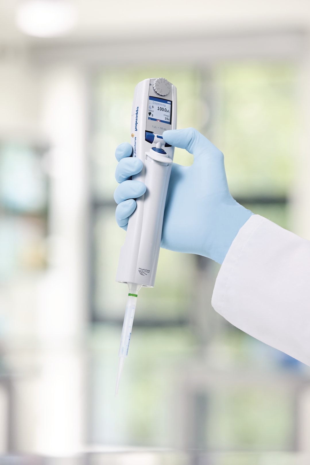 Eppendorf Repeater Pipette | 電子式 Multipette® E3 & E3x