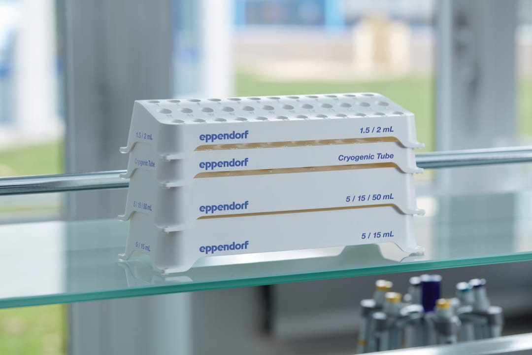 Eppendorf Tube RacksとEppendorf Cuvette Rack