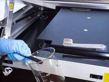 New Brunswick Innova® 44/44R - 可叠放生物摇床