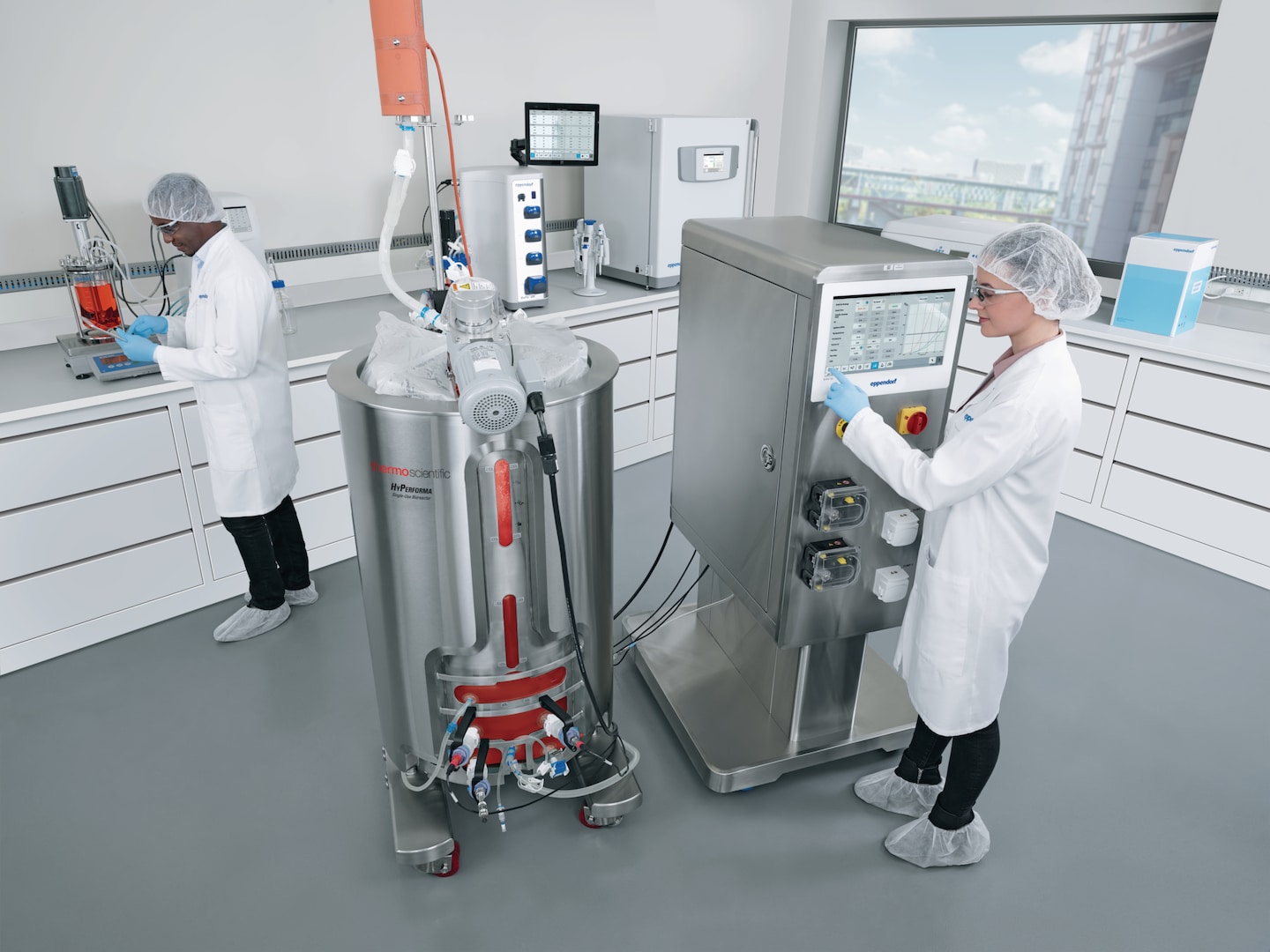 BioFlo® 720 - Large-Scale Bioreactor
